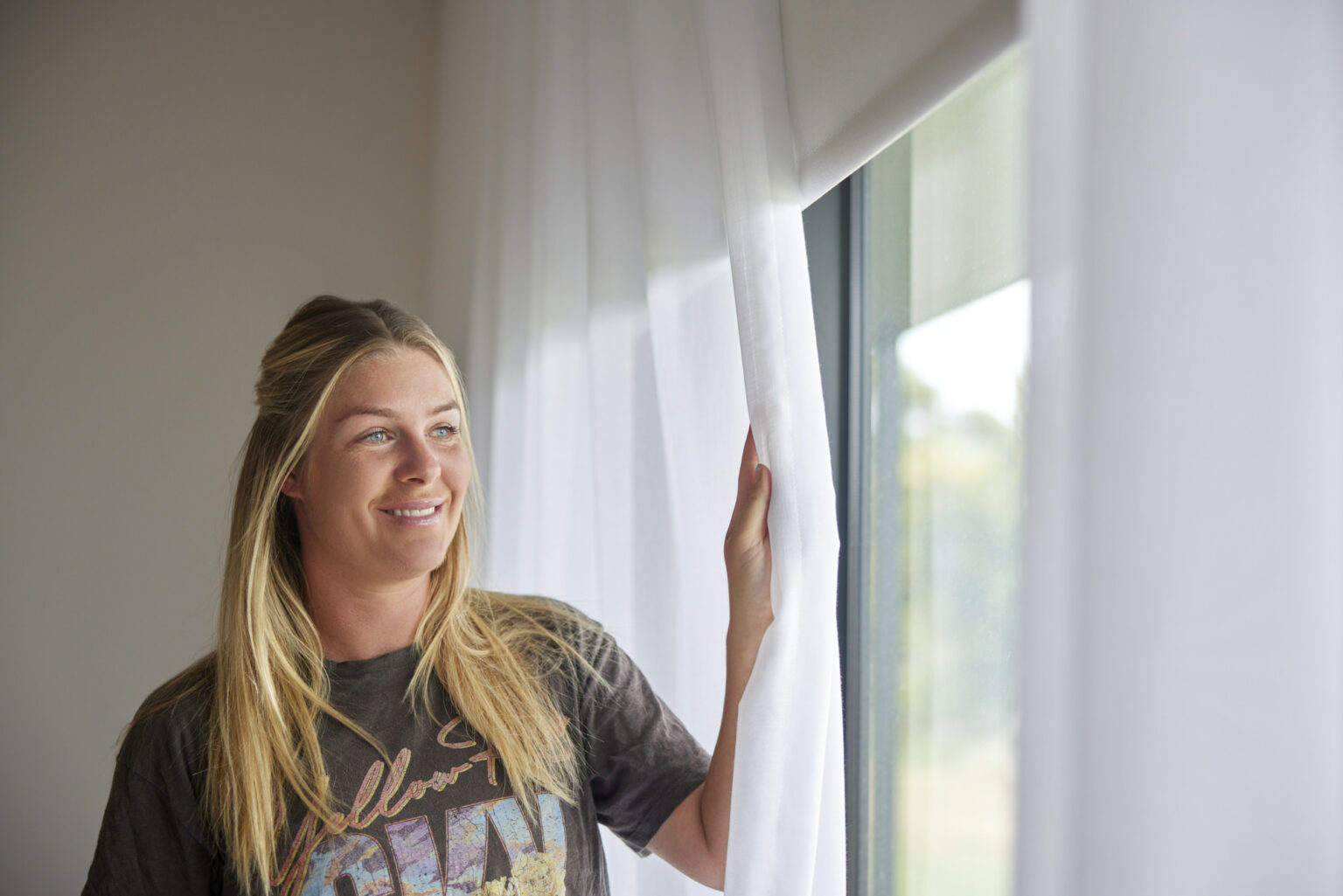 Behind the Build with Beccy Cloke. - dollar curtains + blinds